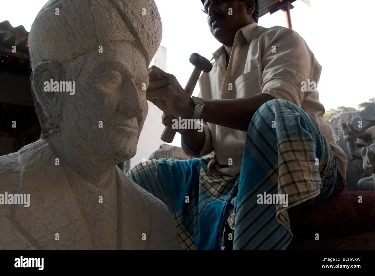 Indian stone carver hi-res stock photography and images - Alamy