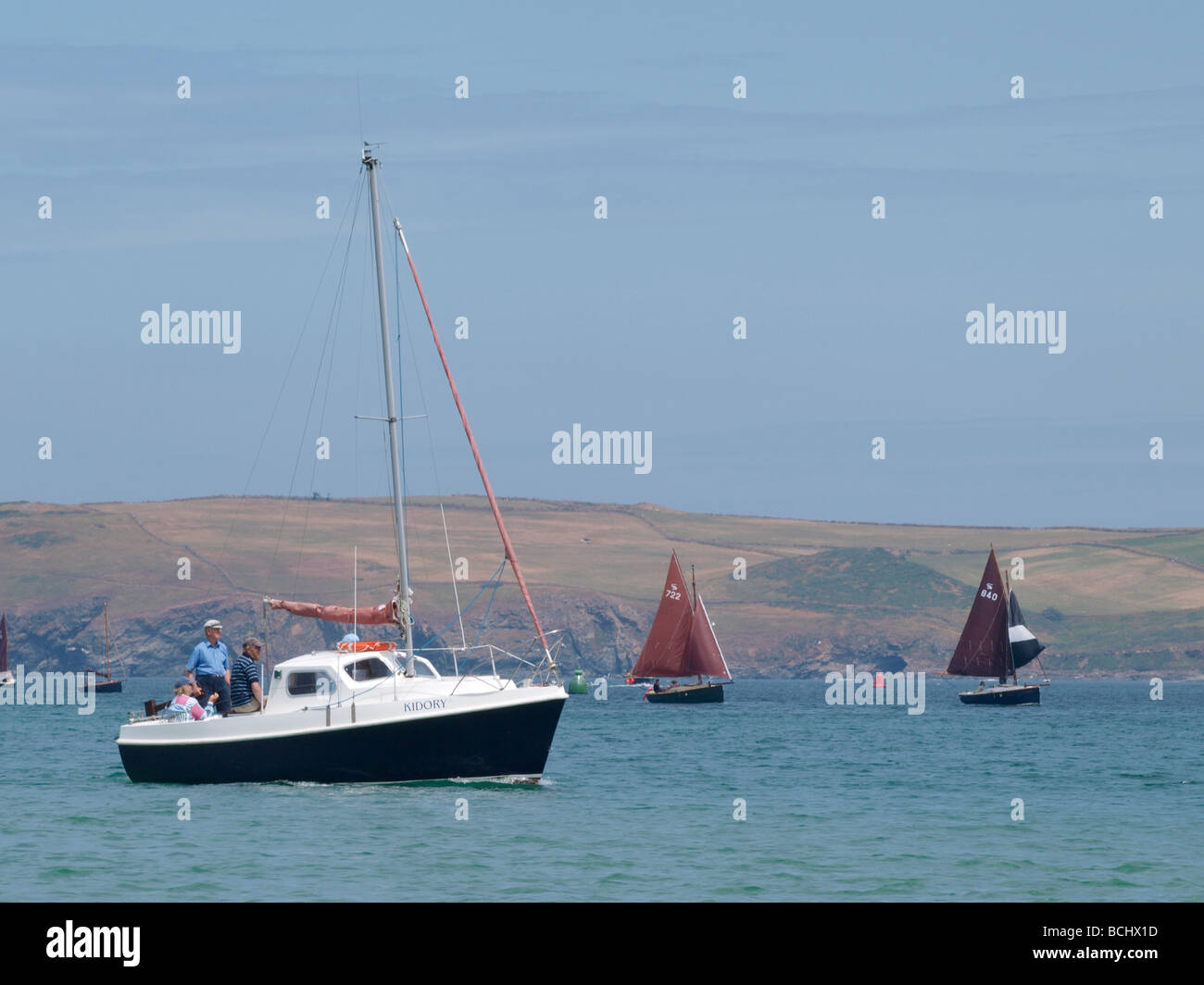 Camel estuary boats hi-res stock photography and images - Alamy