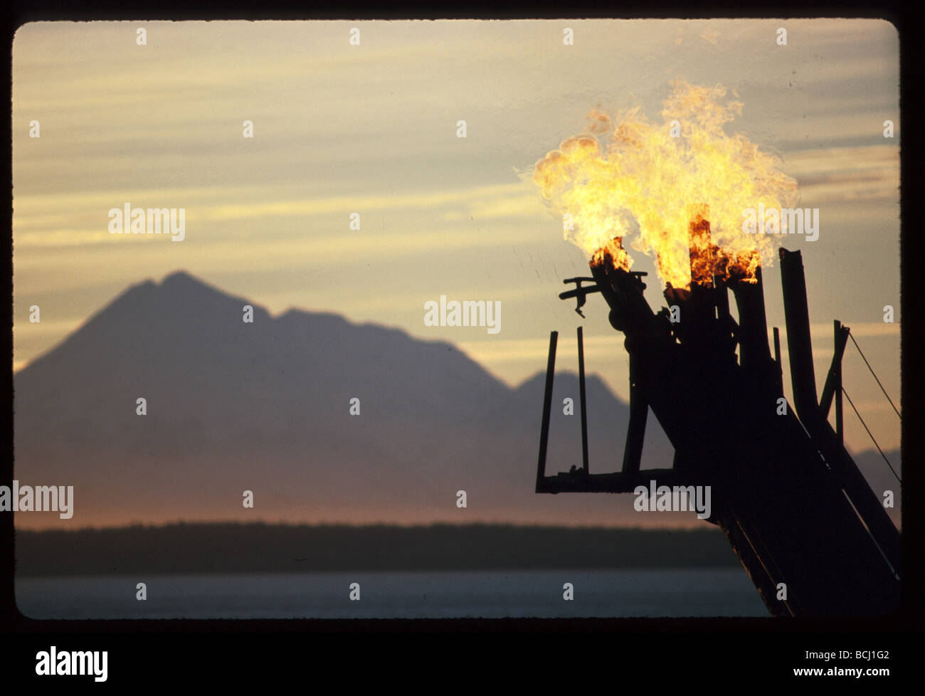 Cook inlet oil rig hi-res stock photography and images - Alamy