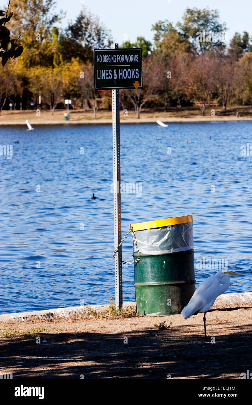 No Digging For Worms Sign Lines and Hooks Stock Photo - Alamy