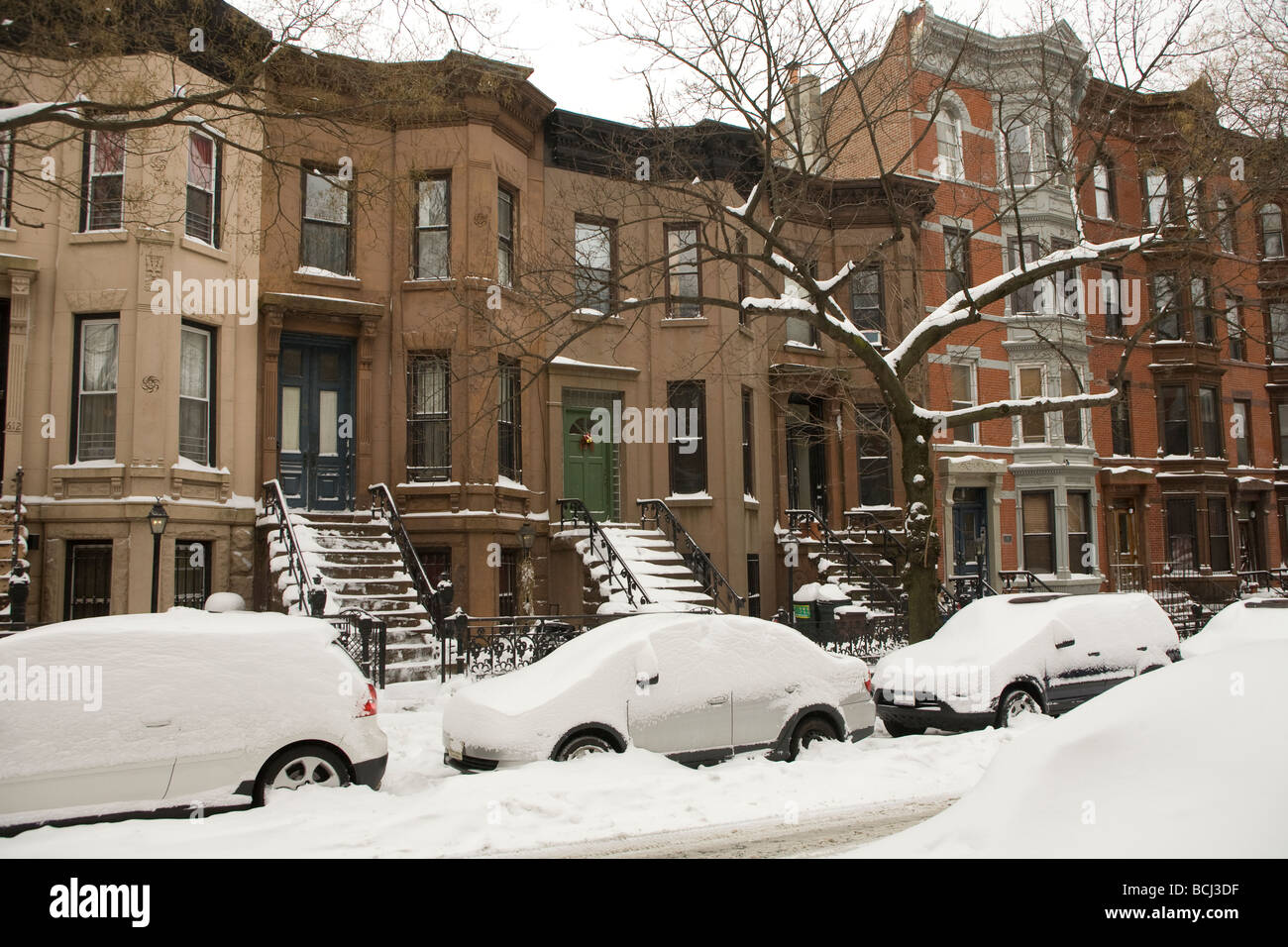 A snowy winter day in Park Slope Brooklyn New York Stock Photo - Alamy