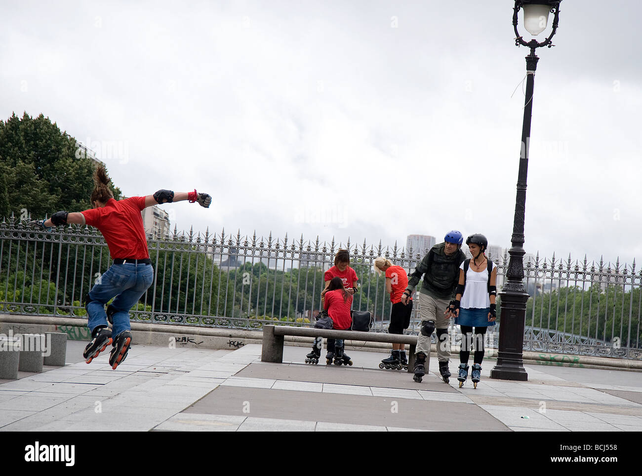 Rollerblade paris hi-res stock photography and images - Alamy
