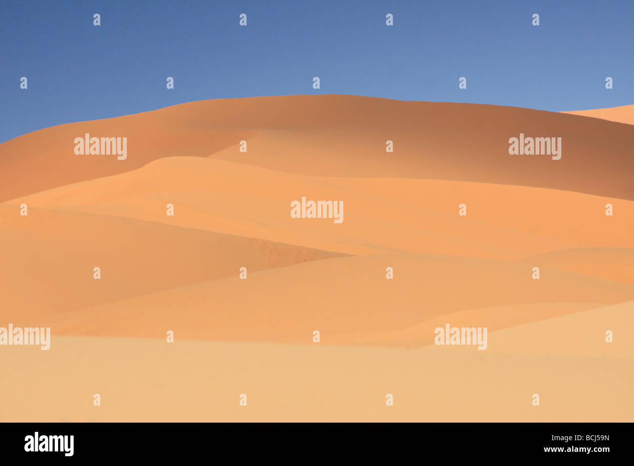 Desertification layers moroccan sahara desert hi-res stock photography ...