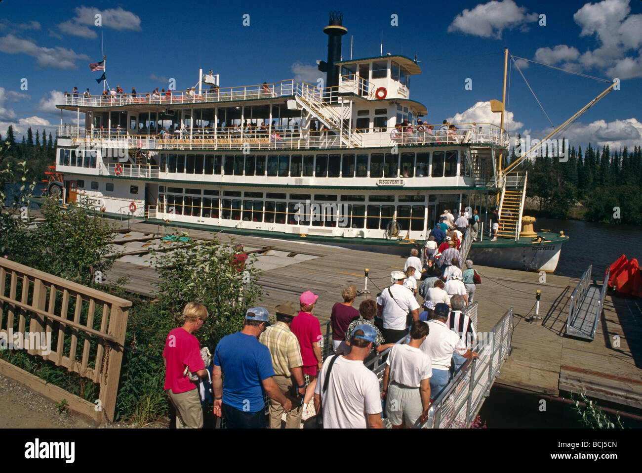 Boarding riverboat High Resolution Stock Photography and Images - Alamy