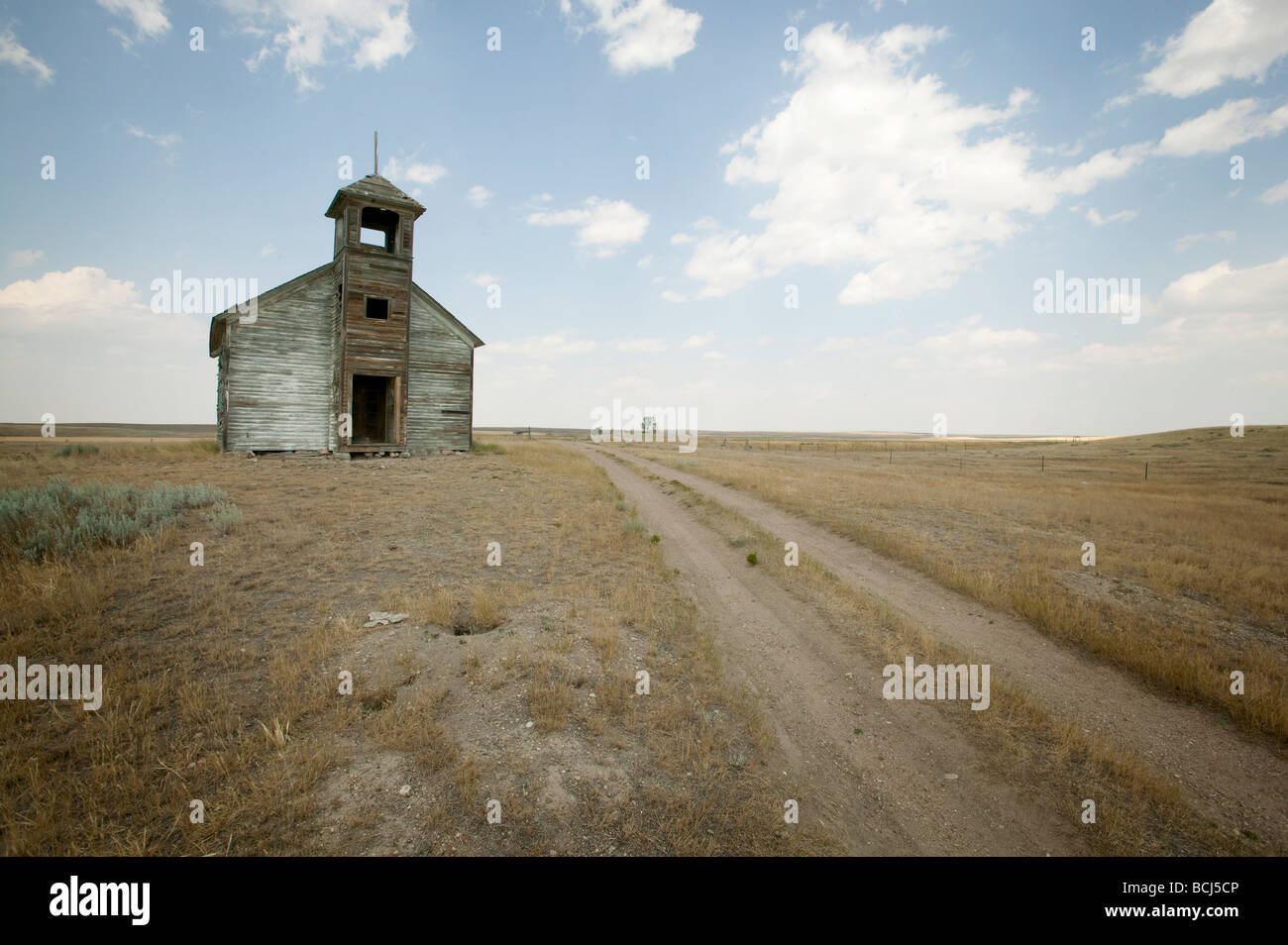 Abandoned school house on prairie in rural Montana Stock Photo - Alamy