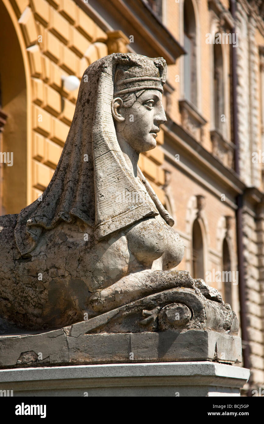 Statue of marble sphinx hi-res stock photography and images - Alamy