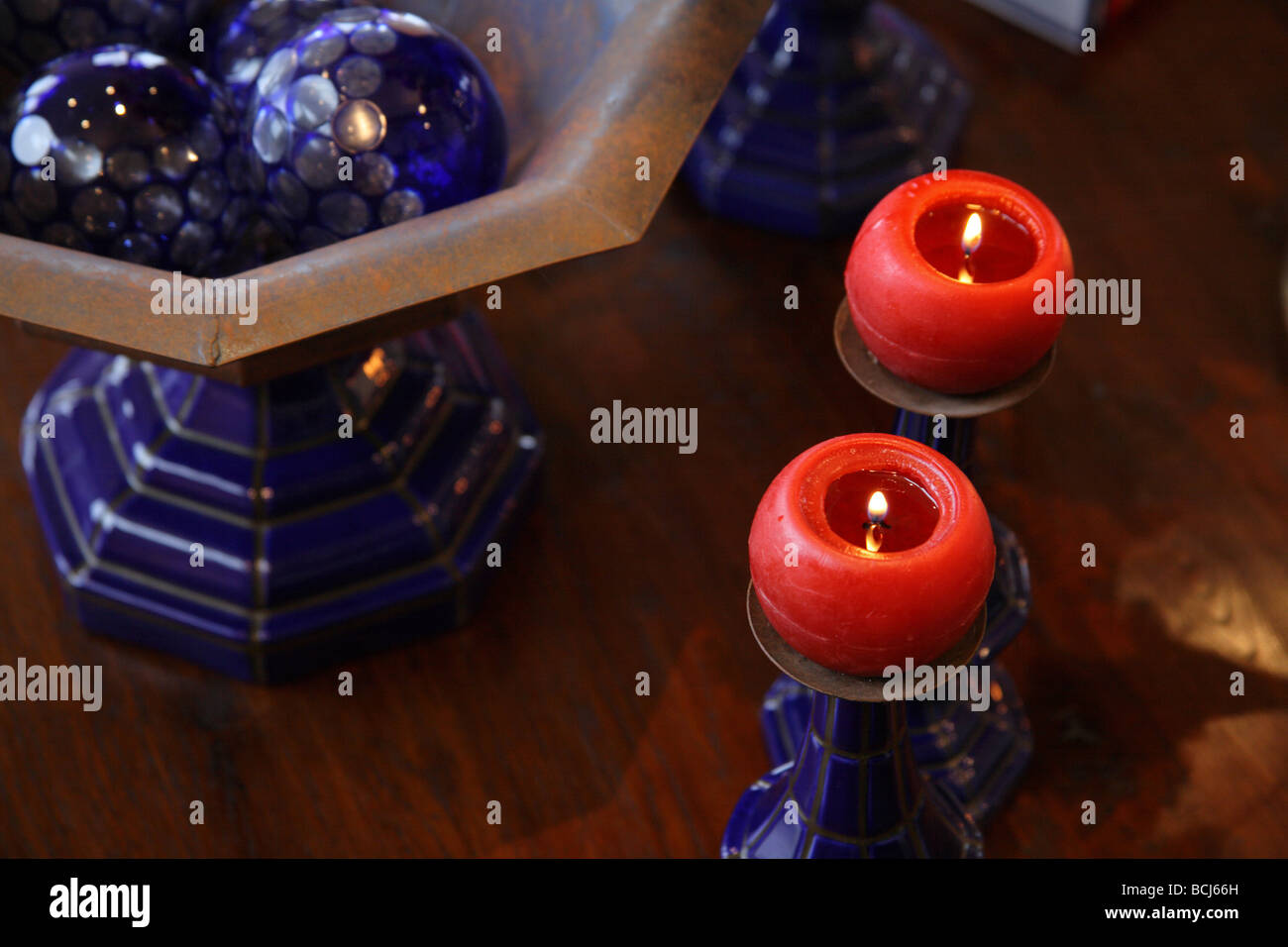 Candle light table presentation hi-res stock photography and images - Alamy