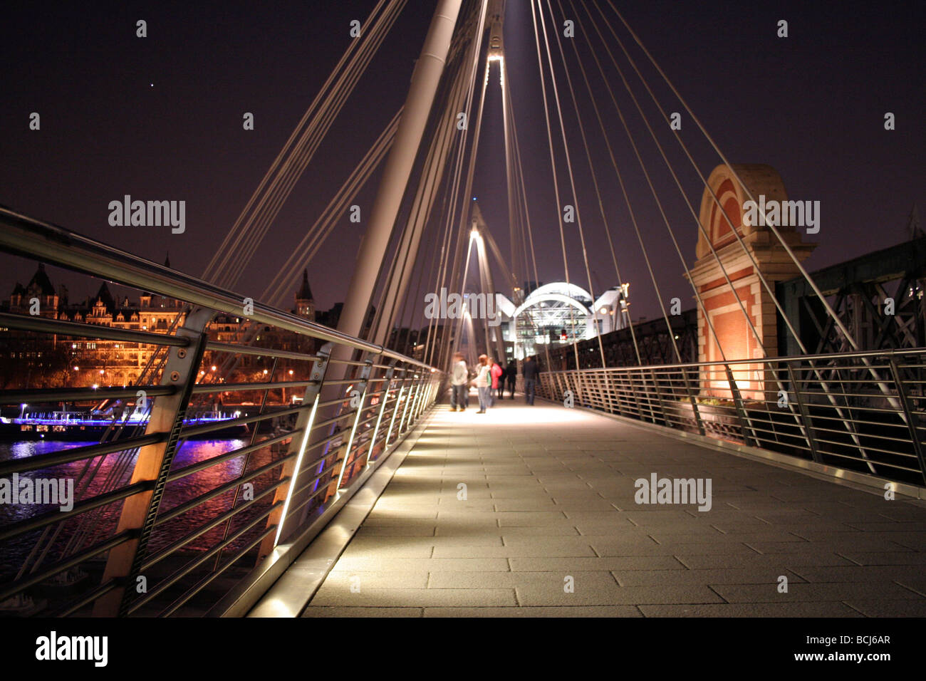 Bridge charing cross bridge hi-res stock photography and images - Alamy