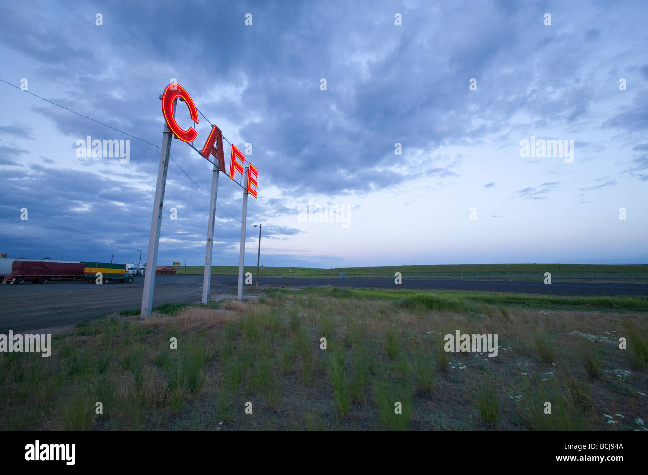 Roadside cafe hi-res stock photography and images - Alamy