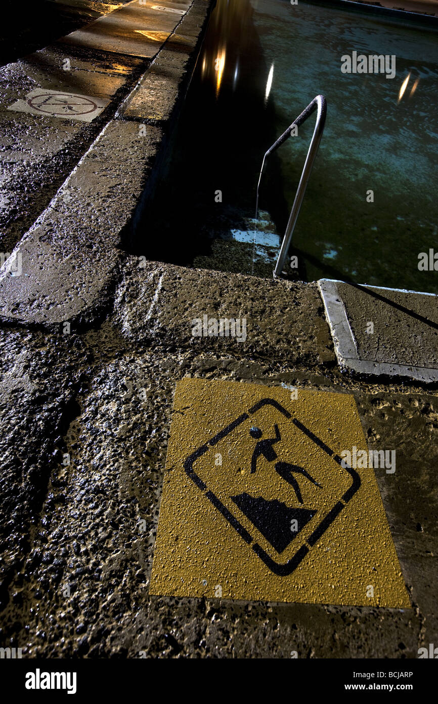 Slippery rock sign hi-res stock photography and images - Alamy