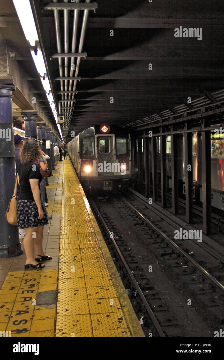 Underground train tracks hi-res stock photography and images - Alamy