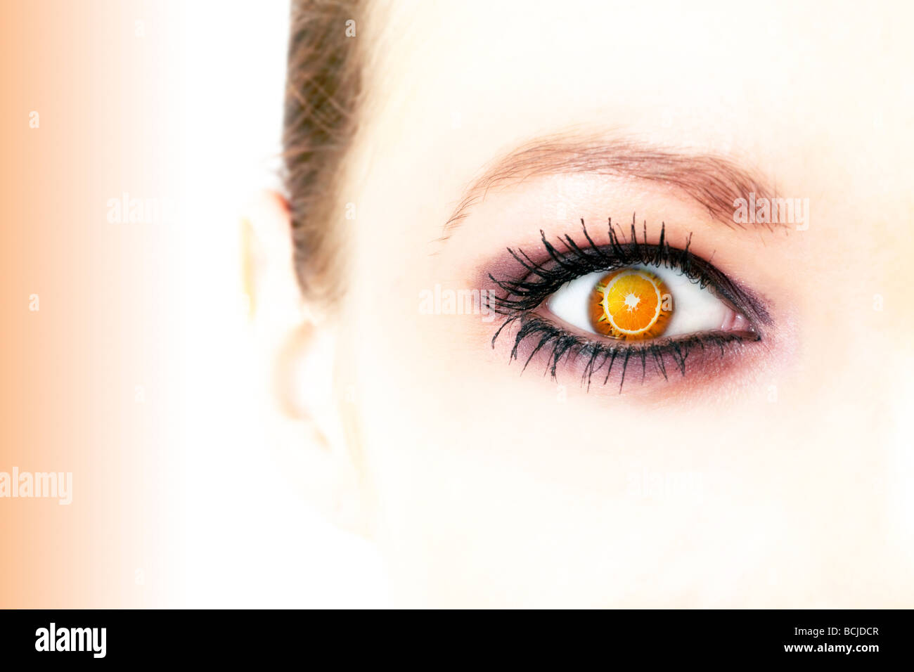 Close up eye reflection hi-res stock photography and images - Alamy