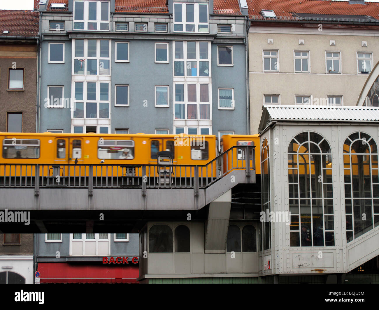 Berlin s bahn hi-res stock photography and images - Alamy
