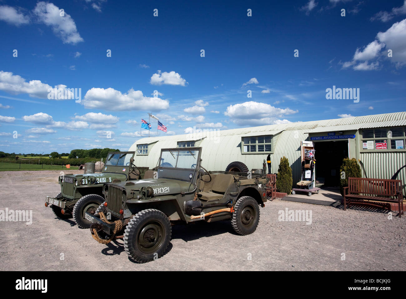 Land Rover Of The Raf Stock Photos & Land Rover Of The Raf Stock Images ...