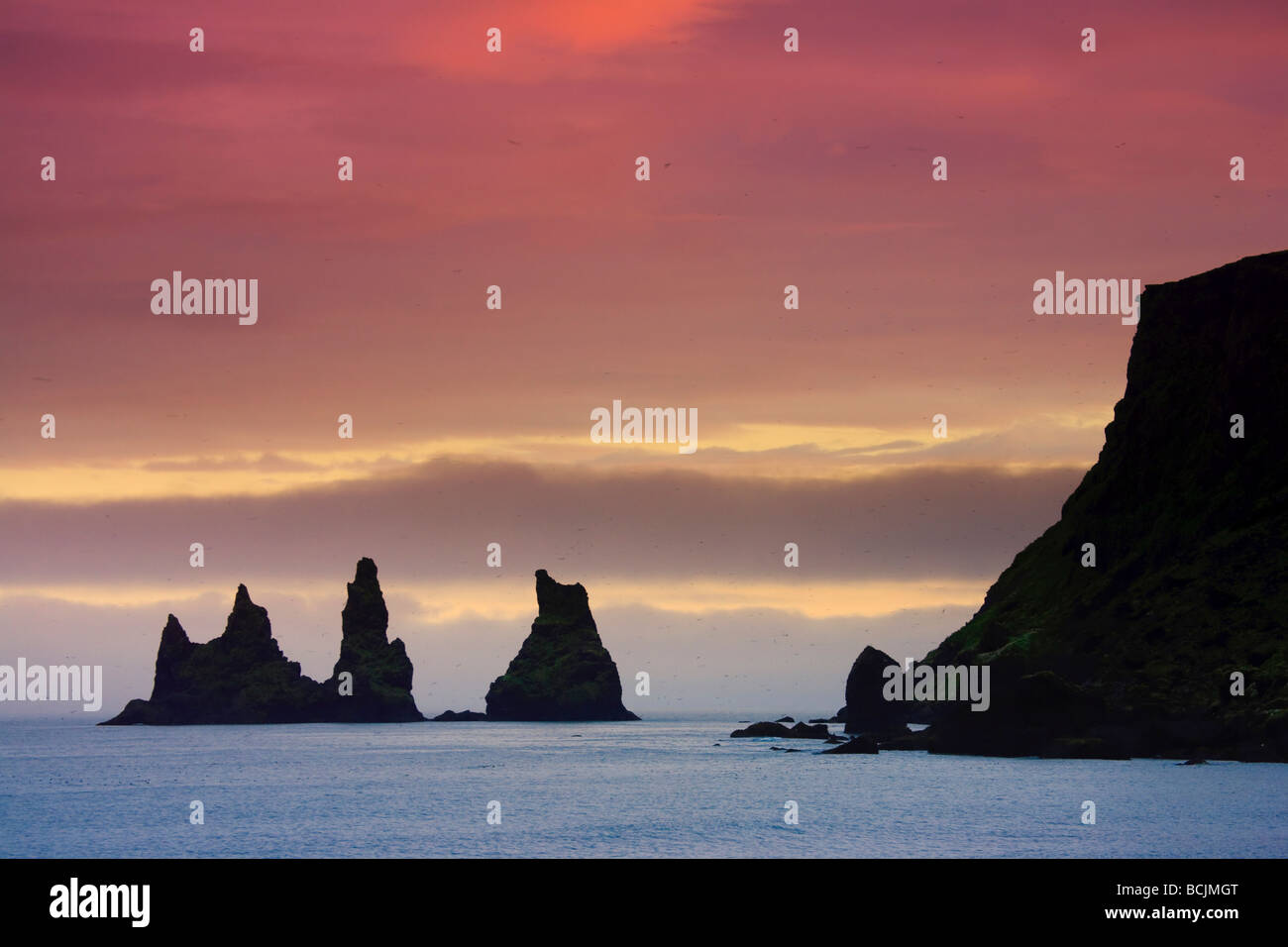 Black Sand Beach and Reynisdrangur Sea Stacks, Vik, Cape Dyrholaey ...