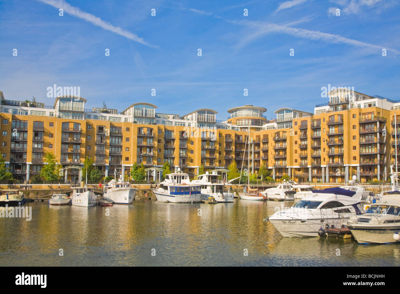 Wapping London Docks High Resolution Stock Photography and Images - Alamy