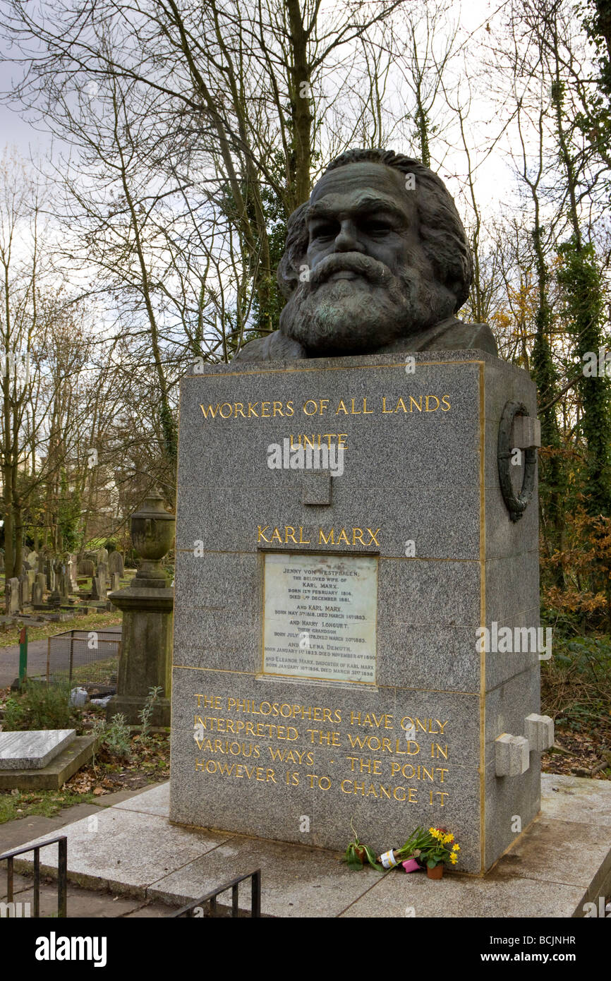 Karl marx tomb highgate cemetery hi-res stock photography and images ...