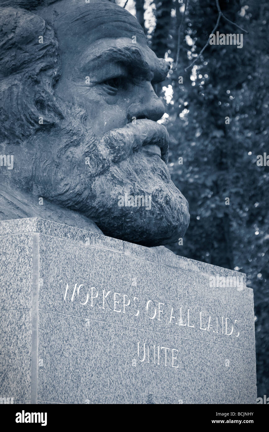 Karl marx tomb highgate cemetery hi-res stock photography and images ...