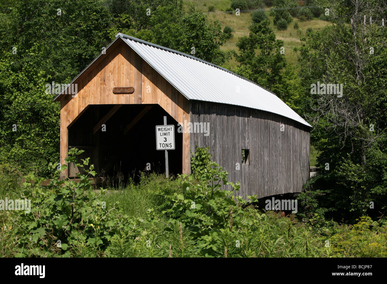 The Flint covered Bridge in Tunbridge Vermont. Shot on a lovely summer ...