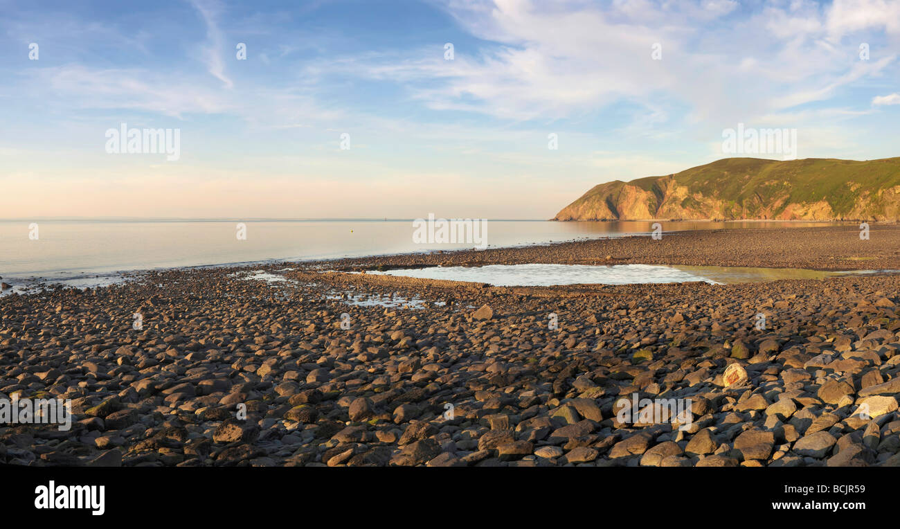 the rocky shore and headland at lynmouth devon Stock Photo - Alamy