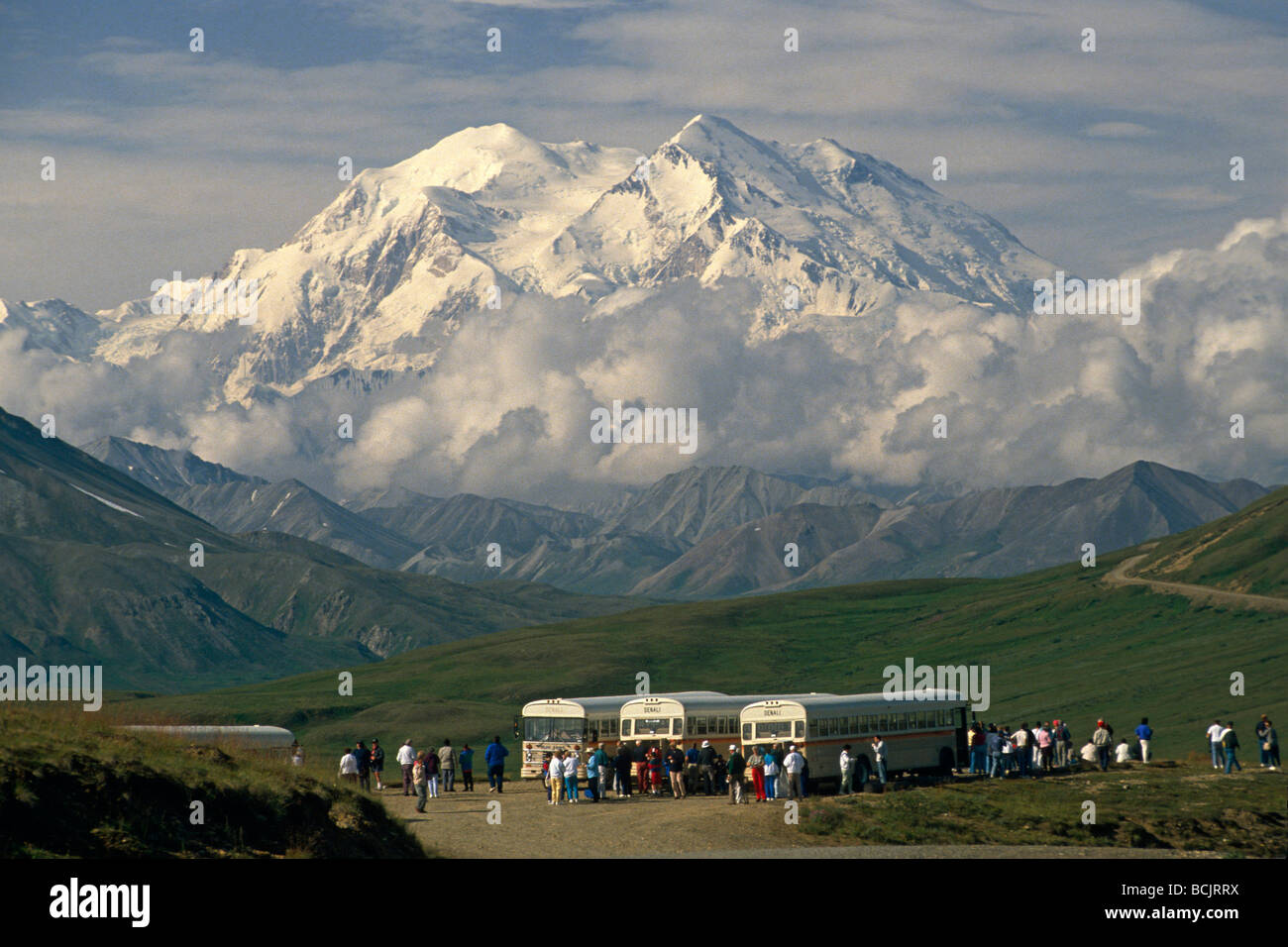 Tour Bus w/ Visitors View Mt McKinley Denali NP IN AK Stock Photo - Alamy