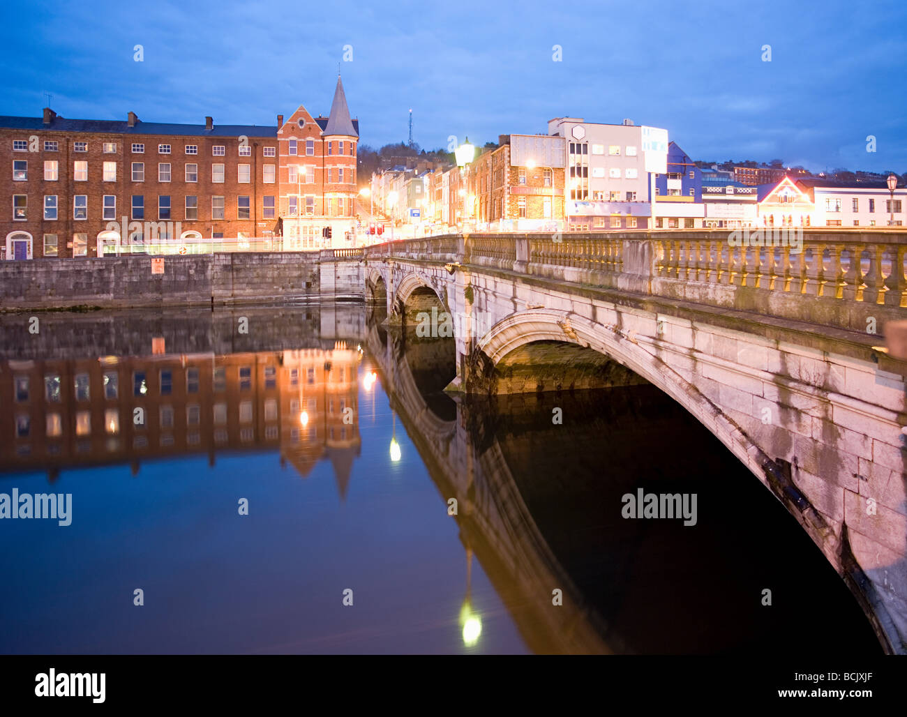 St patricks street bridge and lee river cork Stock Photo - Alamy