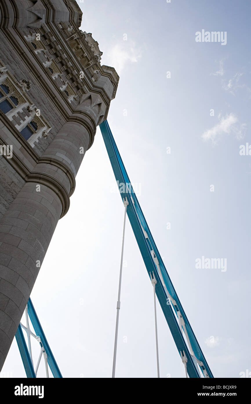 Bridge low angle london hi-res stock photography and images - Alamy