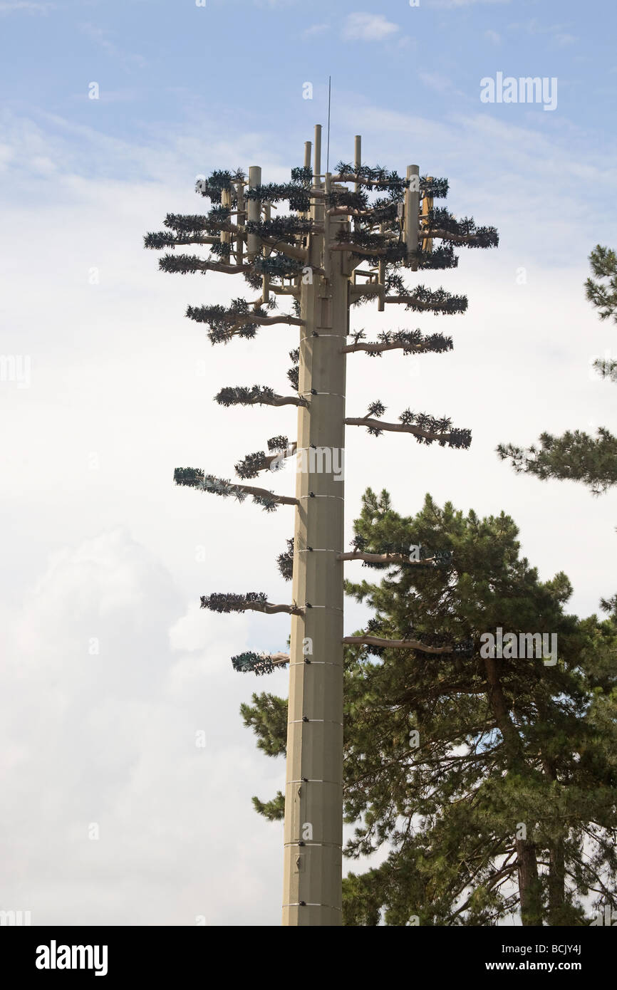 Mobile radio mast hi-res stock photography and images - Alamy