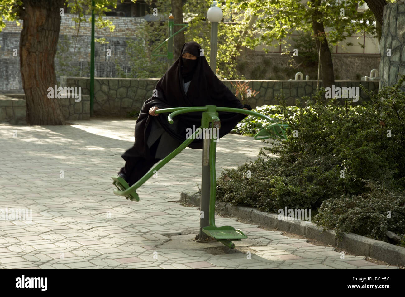 Woman in burqa hi-res stock photography and images - Alamy