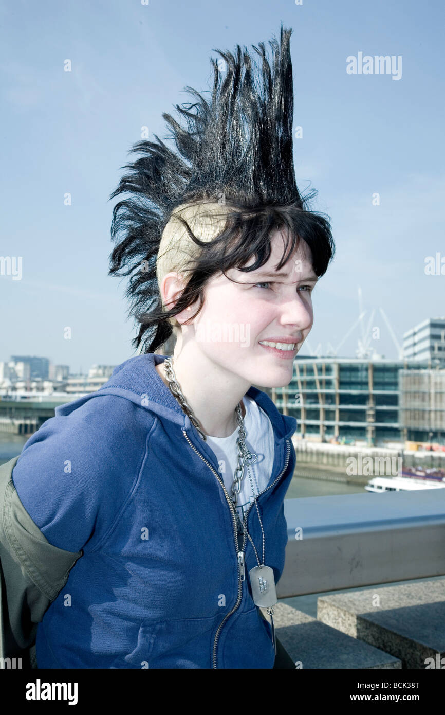 Pretty mohican hi-res stock photography and images - Alamy