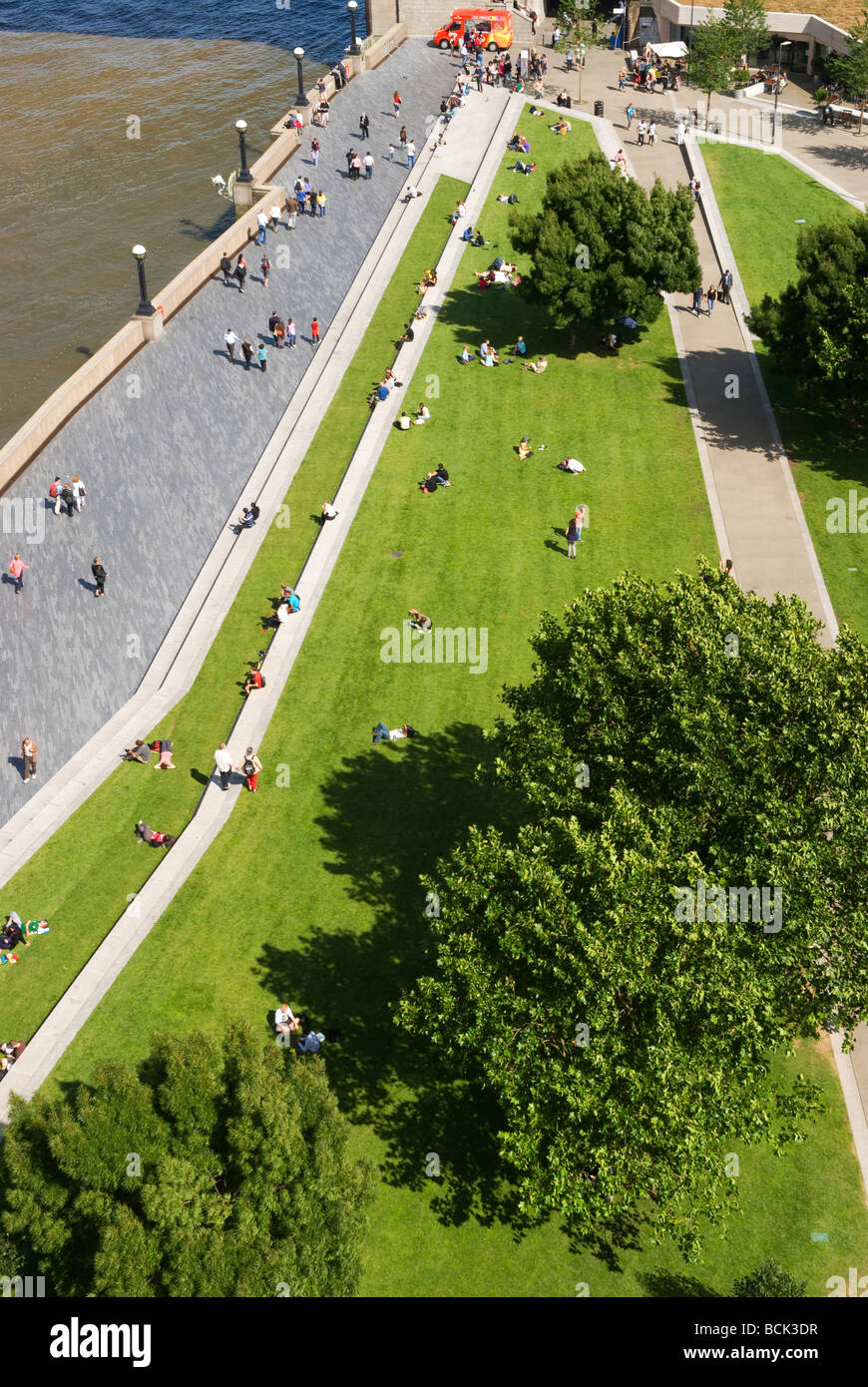 Overhead view of Queen's Walk, London UK Stock Photo - Alamy