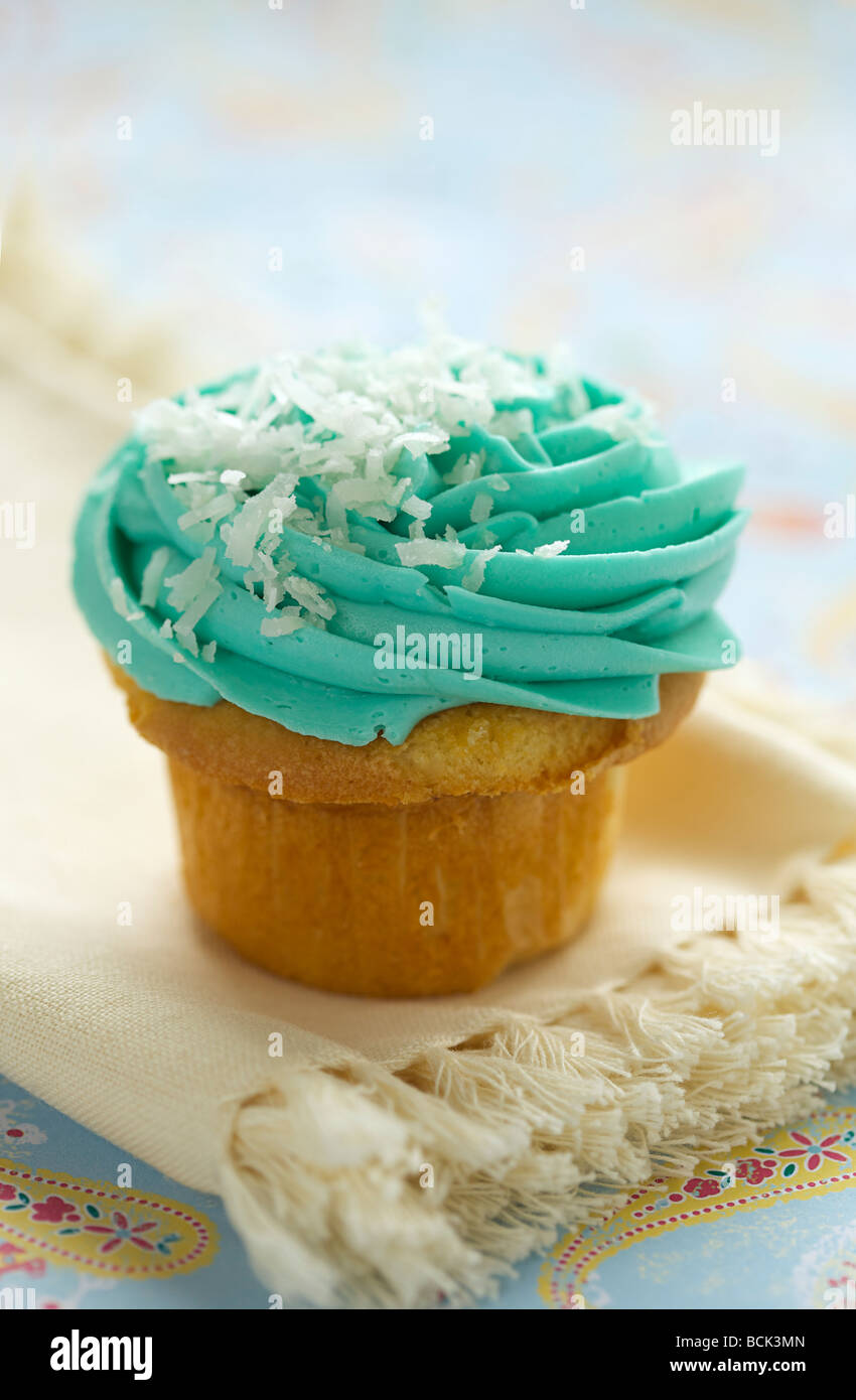 Close-up cupcakes with frosting and sprinkles Stock Photo - Alamy