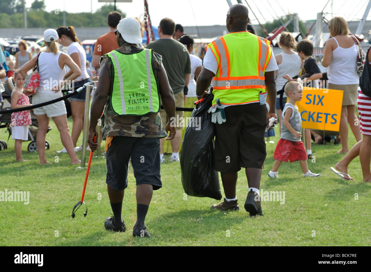 Garbage Pickers High Resolution Stock Photography and Images - Alamy