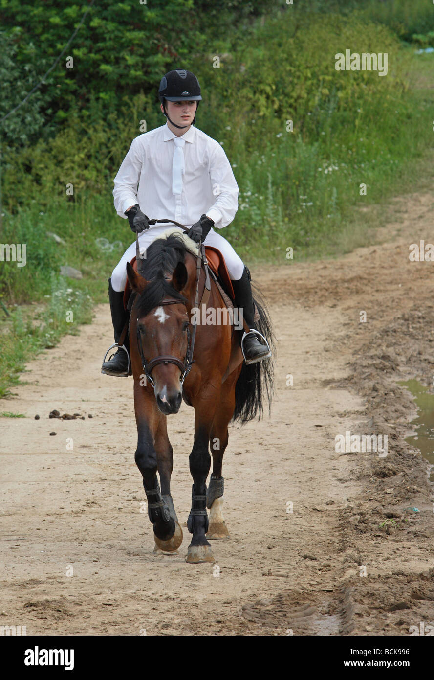 Man horseback riding hi-res stock photography and images - Alamy