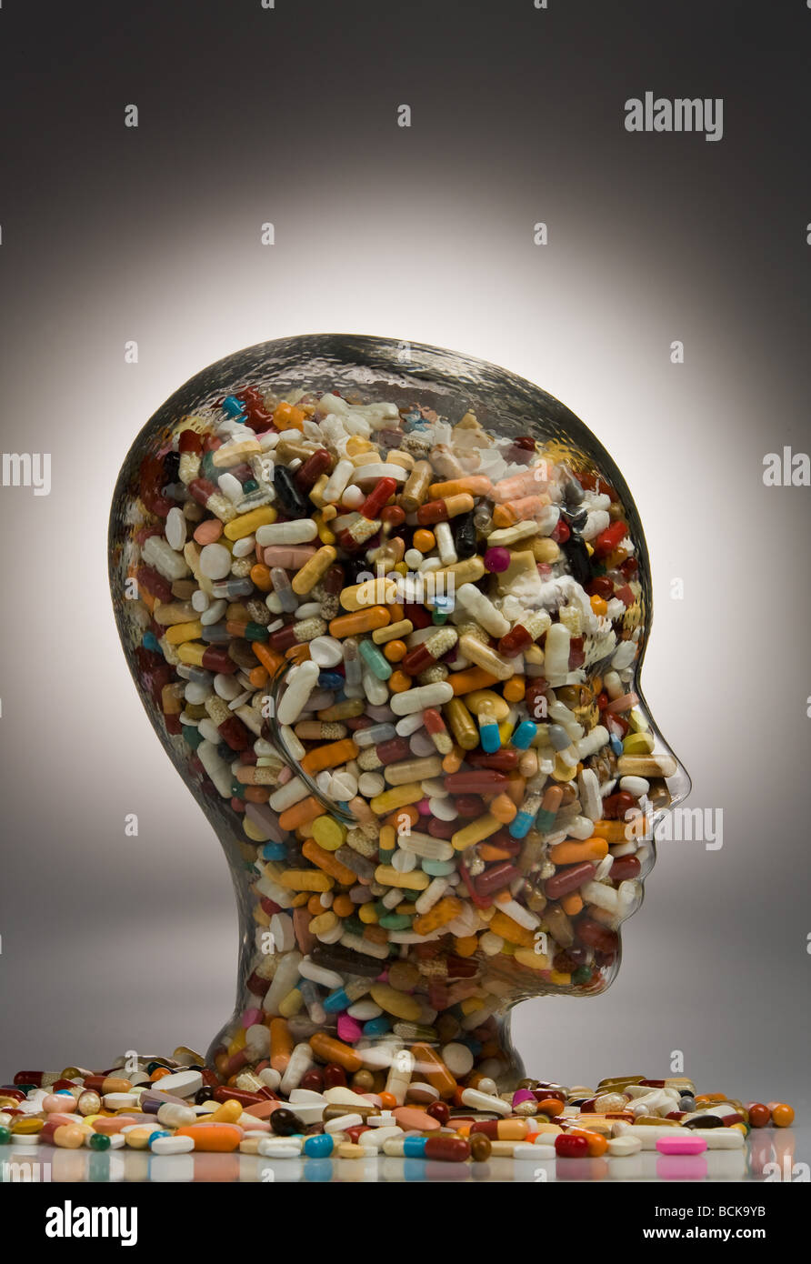 Drugs symbol head glass head hi-res stock photography and images - Alamy