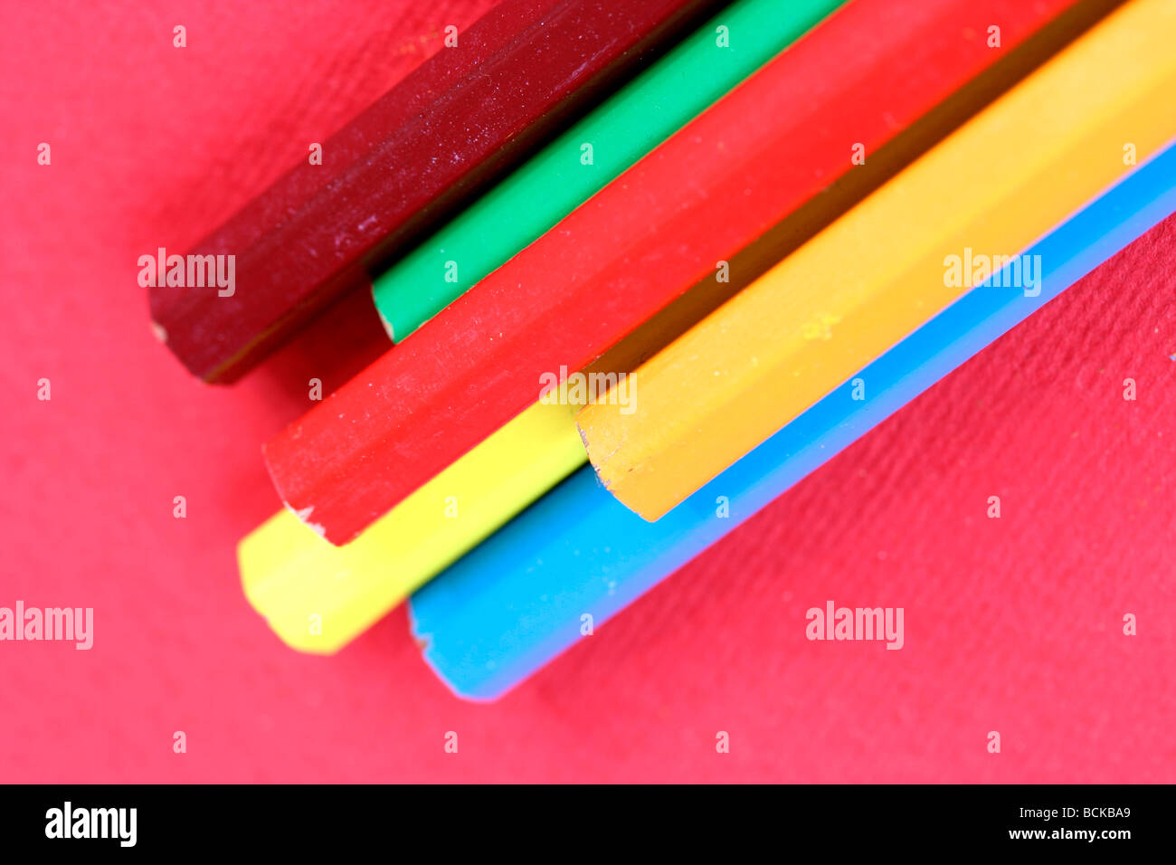 Close-up picture of sharp pencils Stock Photo - Alamy
