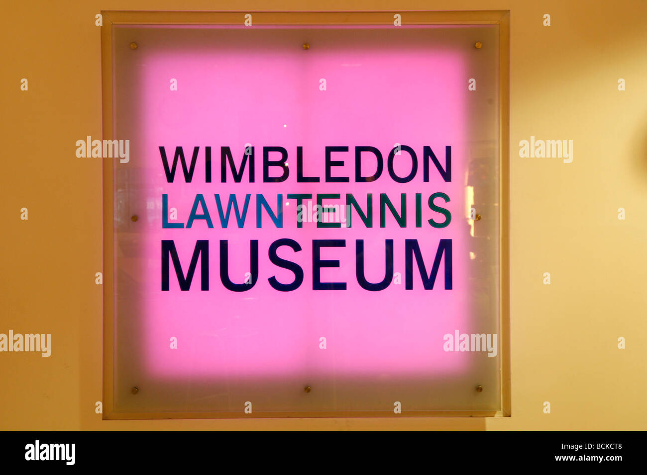 All england club sign wimbledon hi-res stock photography and images - Alamy