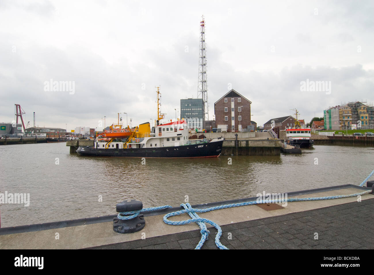 Dolphin docks hi-res stock photography and images - Alamy