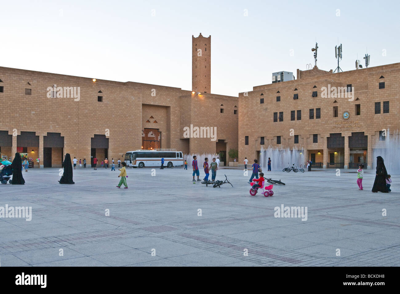 Rijadh the main square of Al Bathaa district Stock Photo - Alamy