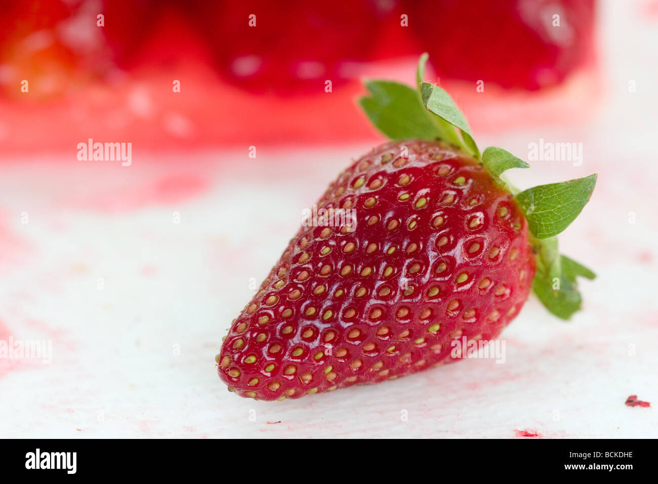 Fancy cakes with strawberries hi-res stock photography and images - Alamy