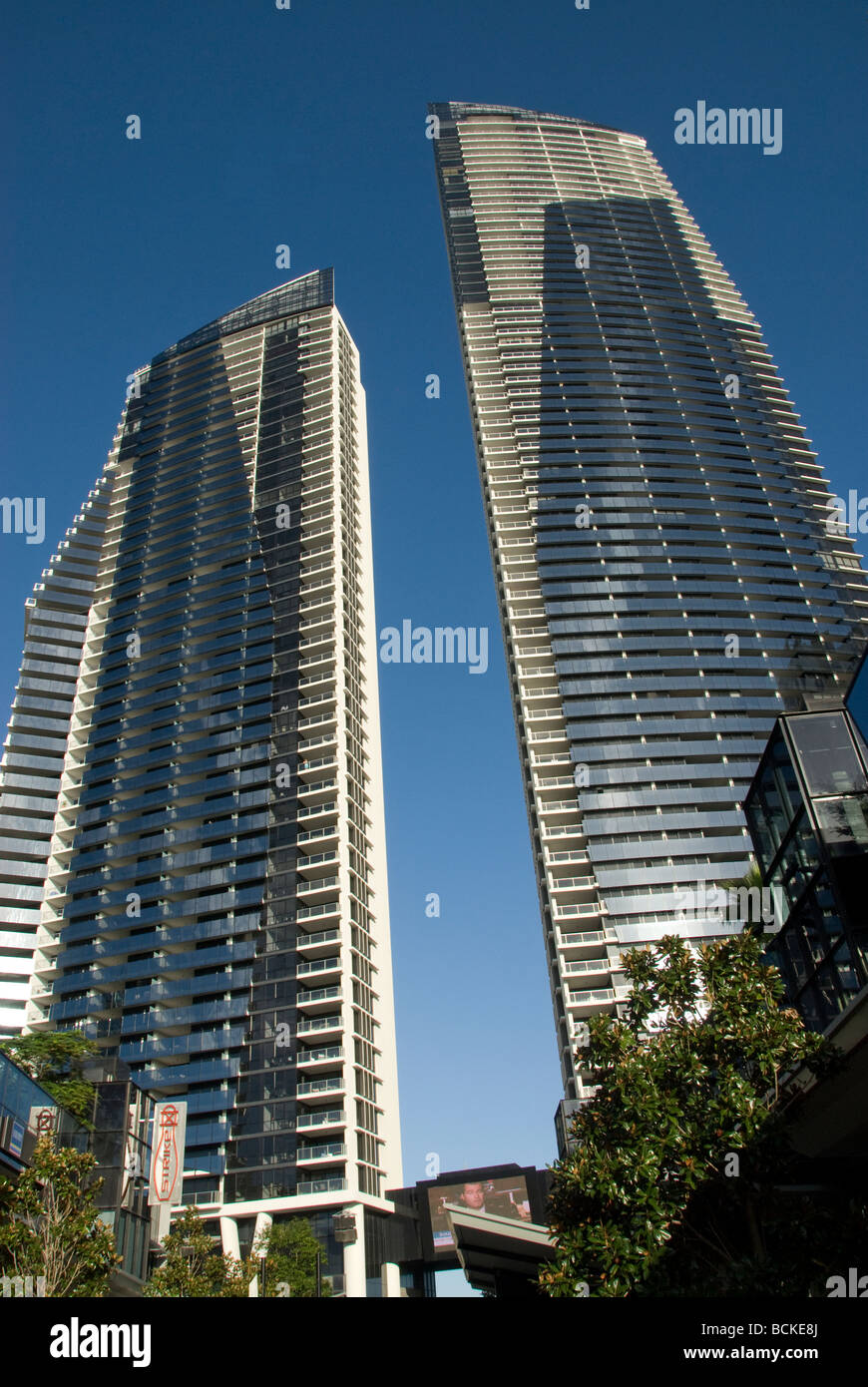 Apartments, flats, tower blocks, high rise buildings, Surfers Paradise ...