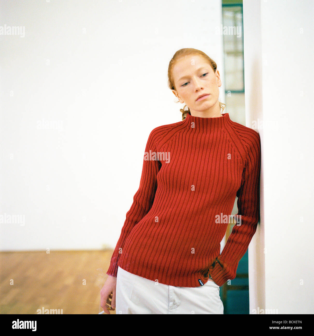 Nonchalant look hi-res stock photography and images - Alamy