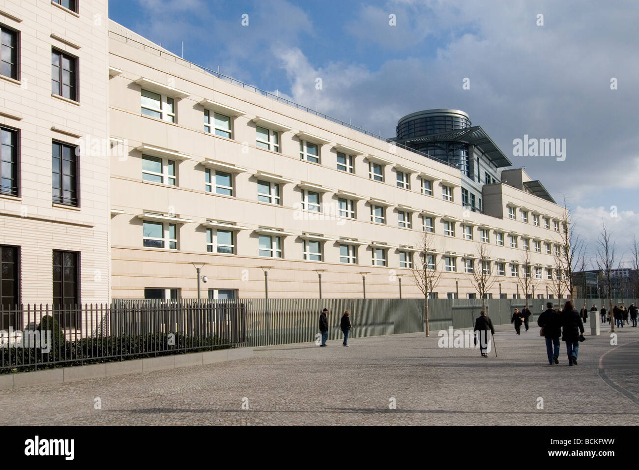Embassy american usa berlin hi-res stock photography and images - Alamy