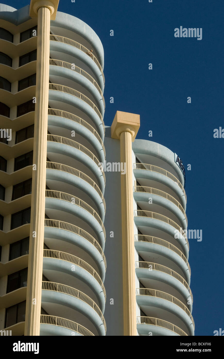 Apartments, flats, tower blocks, high rise buildings, Surfers Paradise ...