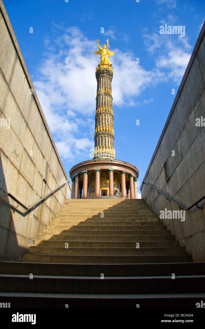 Victory steps hi-res stock photography and images - Alamy