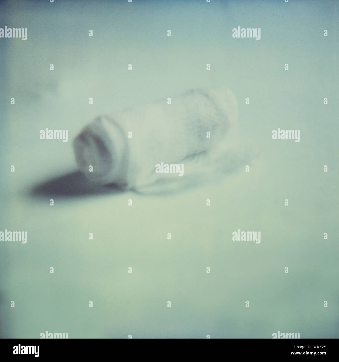 White bandage rolls medical hi-res stock photography and images - Alamy
