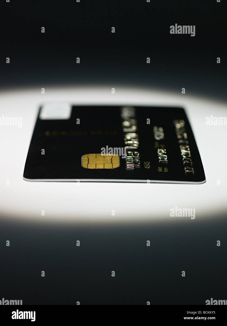 Black chip and pin credit card hi-res stock photography and images - Alamy
