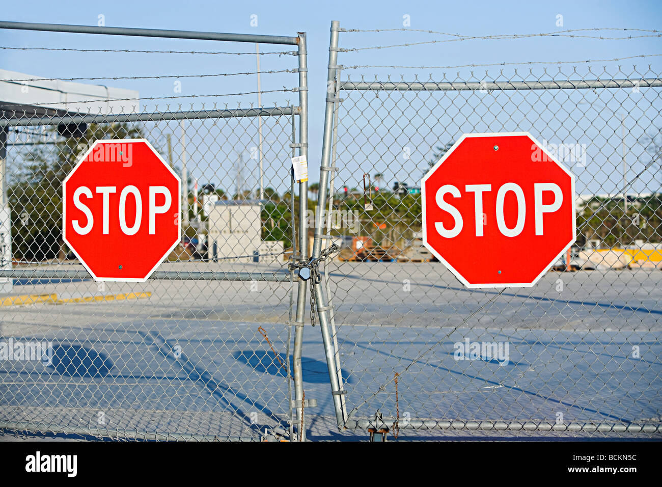 Stop signs hi-res stock photography and images - Alamy