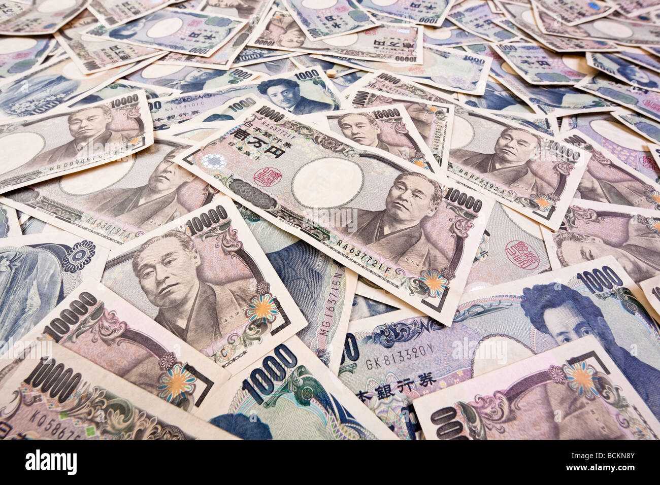Japanese yen notes money from japan hi-res stock photography and images ...