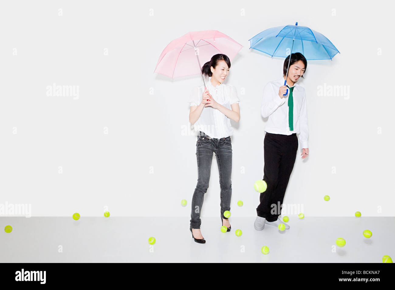 Two balls fall motion hi-res stock photography and images - Alamy